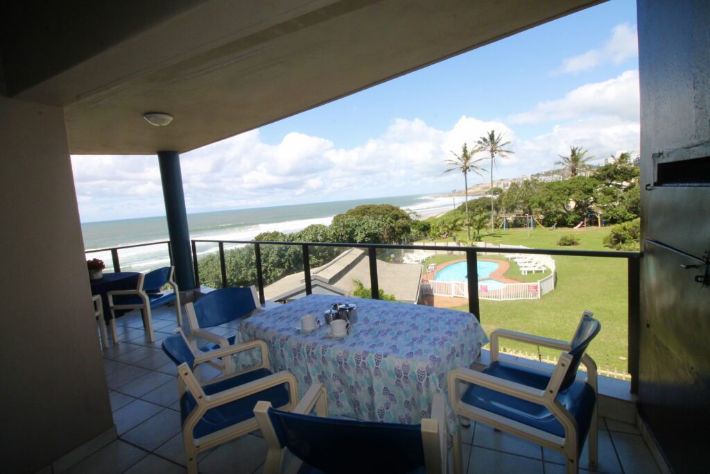 Ocean Breeze 11 Manaba Beach Self Catering Accommodation