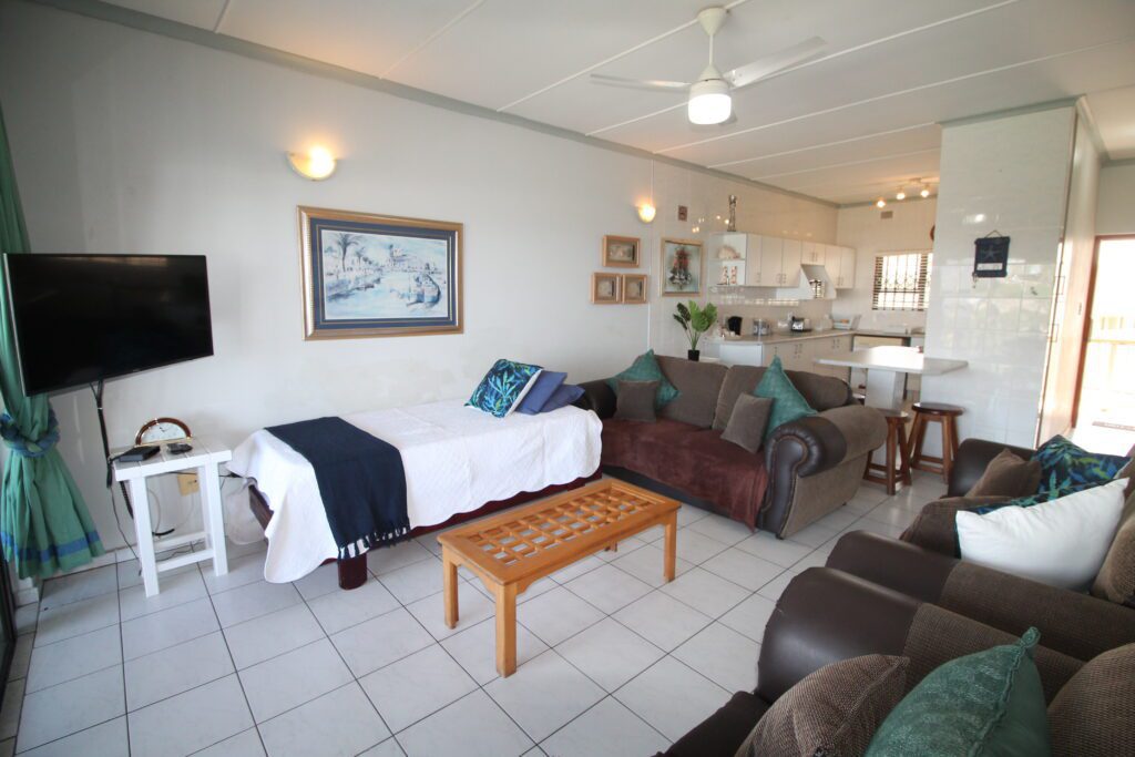 Ocean Breeze 11 Manaba Beach Self Catering Accommodation