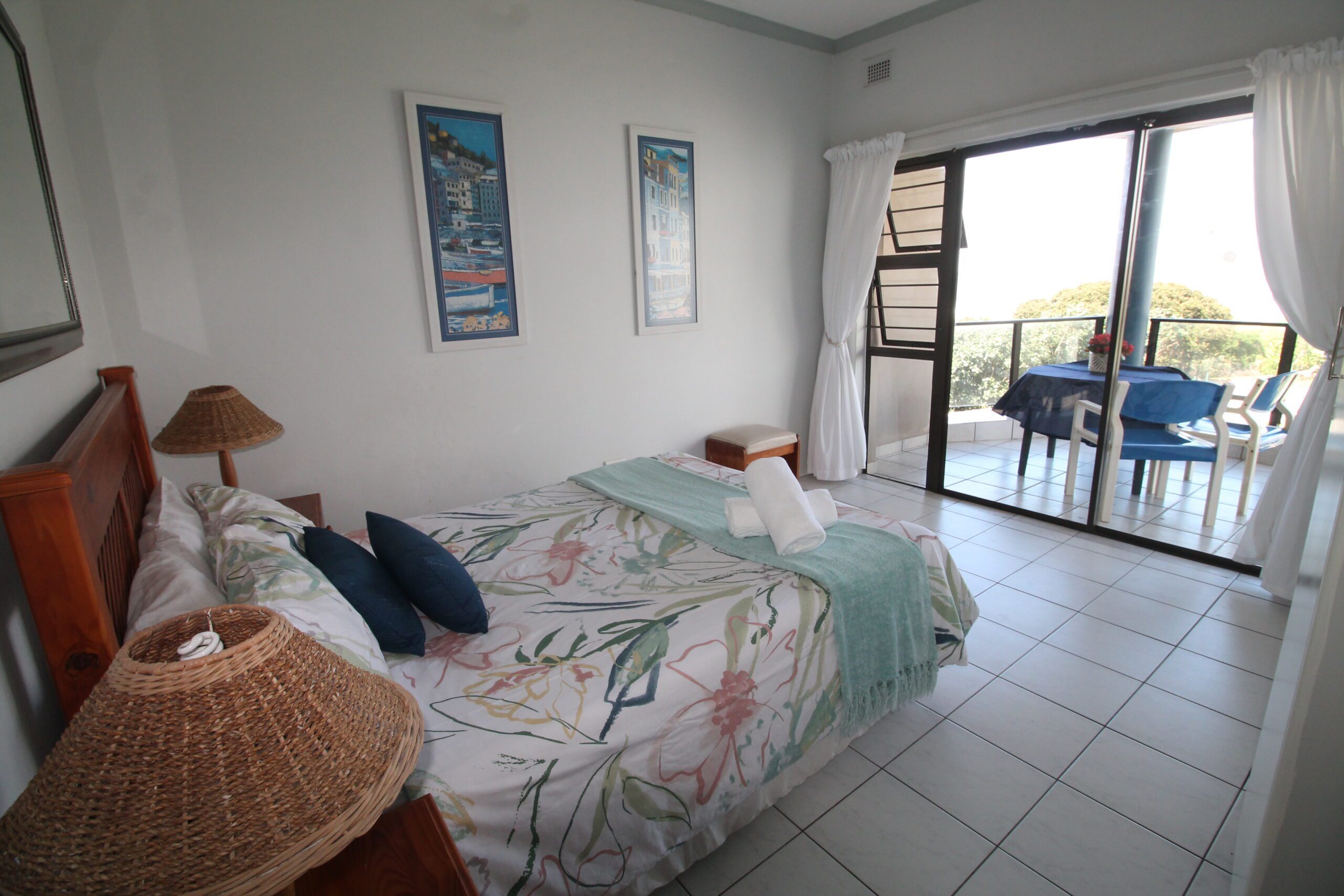 Ocean Breeze 11 Manaba Beach Self Catering Accommodation