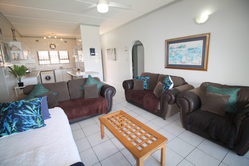 Ocean Breeze 11 Manaba Beach Self Catering Accommodation