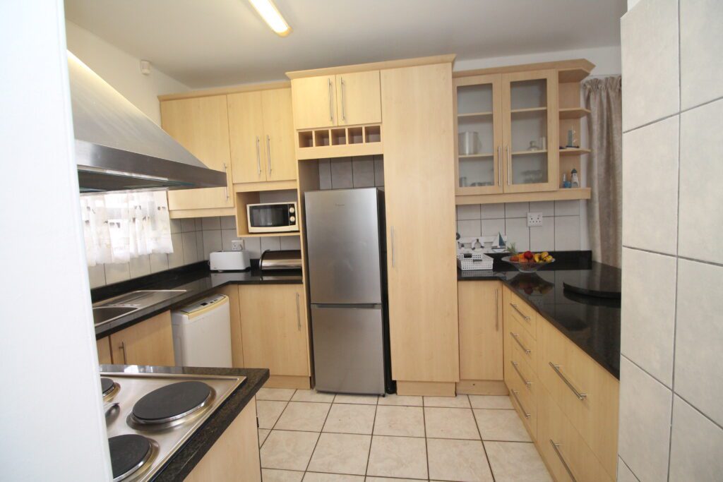 Ocean Breeze 4 Manaba Beach Self Catering Accommodation.